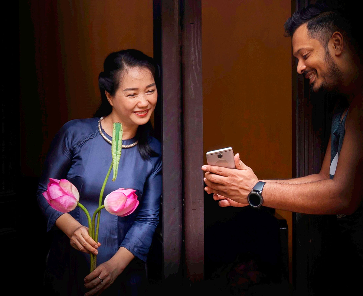 Một là, đẩy mạnh chuyển đổi số trong lĩnh vực văn hóa.